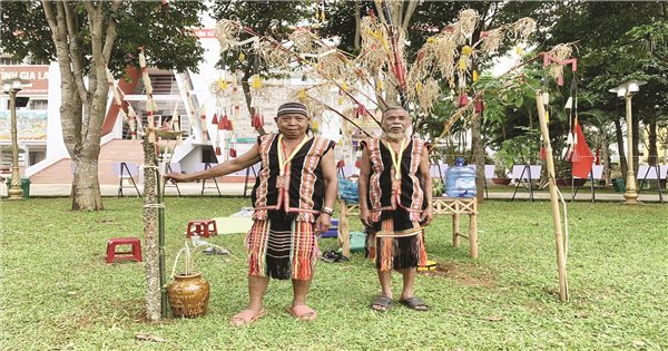 Bình Phước bảo tồn văn hóa truyền thống các dân tộc Xtiêng, Mnông ...